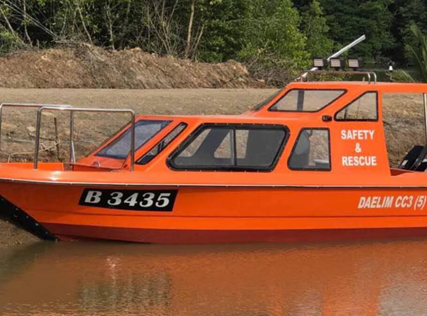 21 ft Cabin Cruiser – Ken and Tan Sdn Bhd Boat Manufacturer | Quality ...